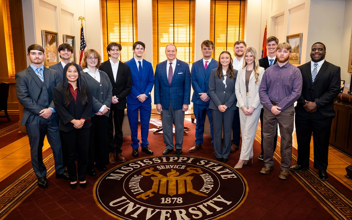 Top transfer students earn 2025-26 MSU Presidential Partnership ...